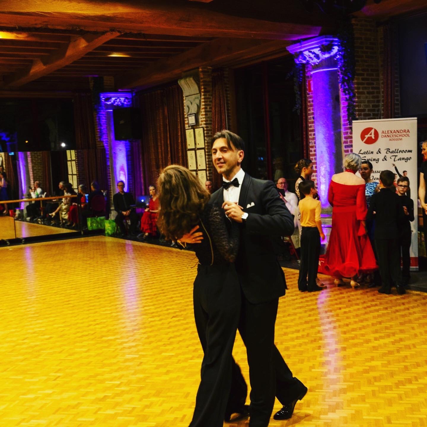 Een paar sfeerbeelden van ons 1ste Ballroom Gala Event – Adanceschool