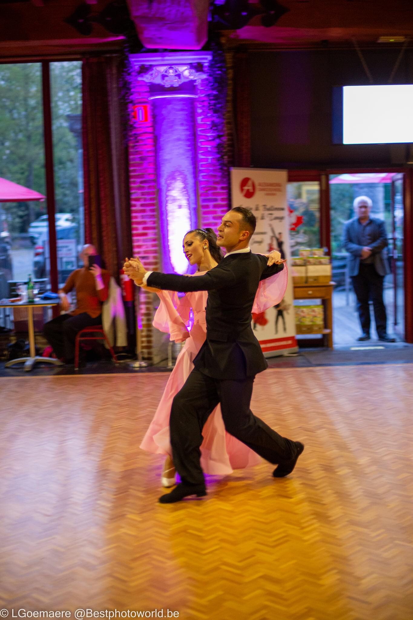 Een paar sfeerbeelden van ons 1ste Ballroom Gala Event – Adanceschool